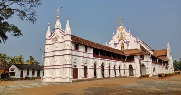 Basilica of St Mary Chambakulam | Blue Bird Travels